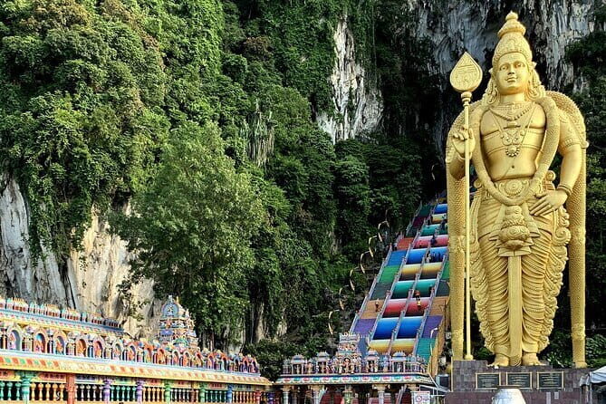 Kuala Lumpur Airport Transfers : Airport KUL to Kuala Lumpur in Business Van - The Experience Onboard