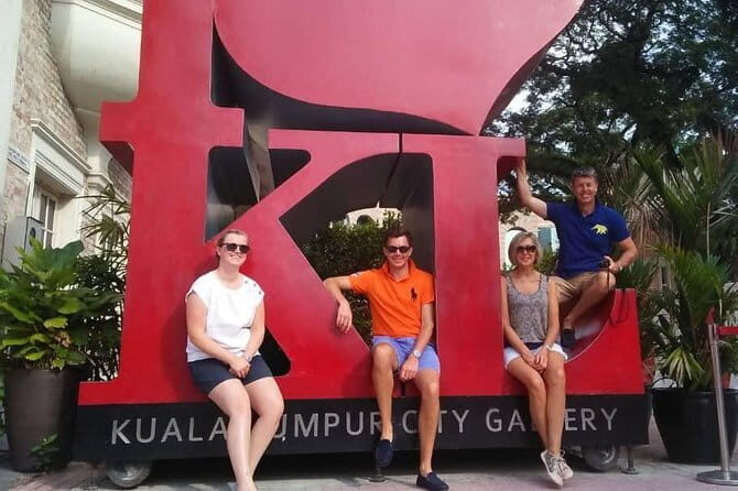 Kuala Lumpur City Tour with Professional Tour Guide & Lunch - What Travelers Say
