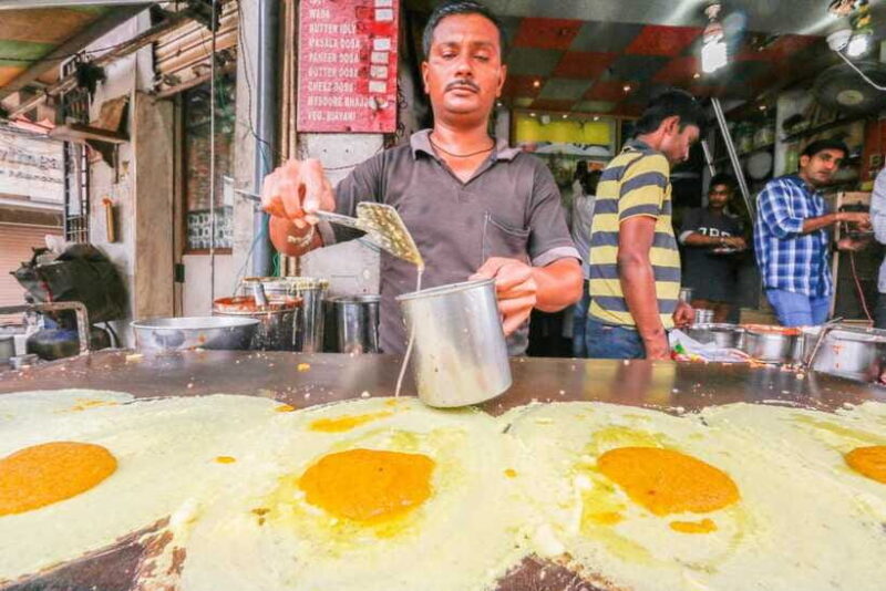 Kuala Lumpur: Evening Food Tour by Bike - Authentic Experiences and Authentic Guides