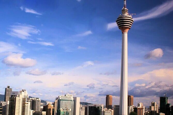 Kuala Lumpur Full Day Private Tour with 24 spots Of Wonders - Iconic Modernity: Petronas Towers and KL Tower