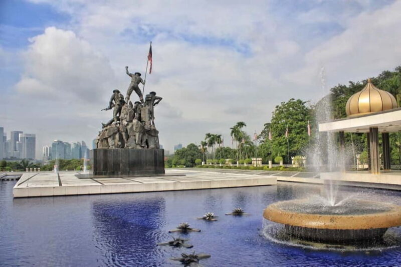 Kuala Lumpur: KL GRAND TOUR WITH 25 ATTRACTIONS (SIC) - Wrap-up at the Iconic Landmarks