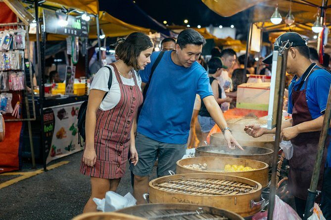 Kuala Lumpur Local Street Food Private Walking Tour by Night - An Authentic Night in Kuala Lumpur: What to Expect