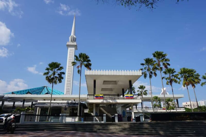 Kuala Lumpur: Private City Tour with KL Tower & Batu Caves - Practical Tips for Travelers