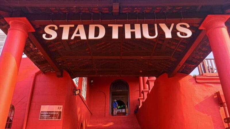 Kuala Lumpur: Private Malacca Night Tour w/Cruise & Trishaw - What’s Included and What’s Not