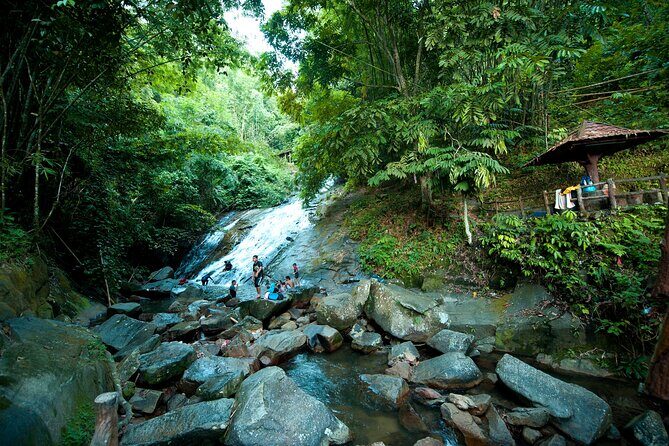 Kuala Lumpur Private Tour to Batu Caves Hotsprings And Waterfalls - FAQ