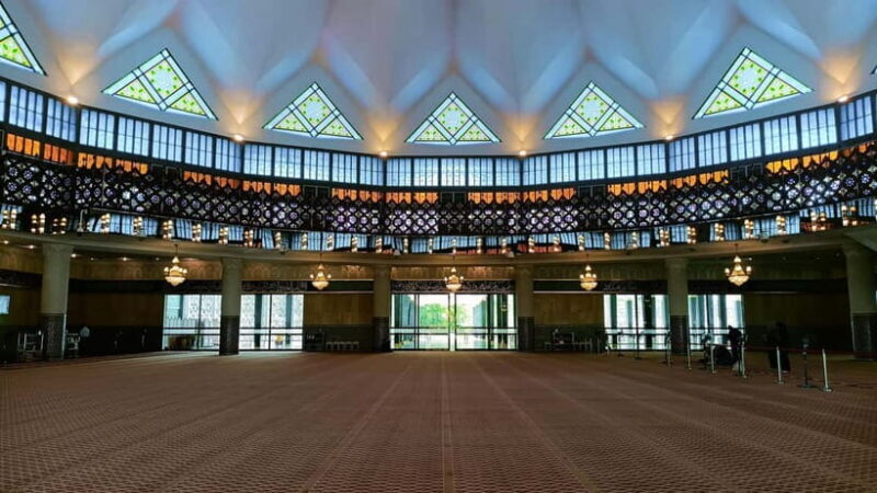 Kuala Lumpur, Putrajaya & Batu Caves Private Tour - Is It Worth It?