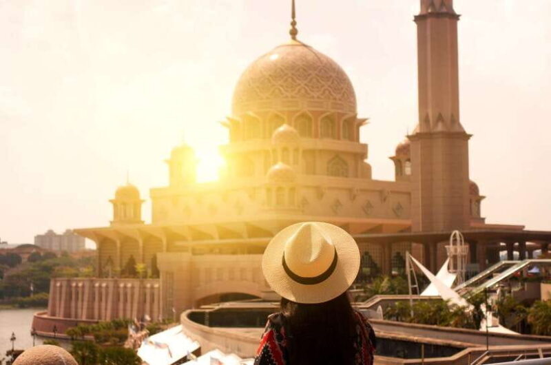 Kuala Lumpur: Putrajaya City Tour with Lake Cruise - Key Points