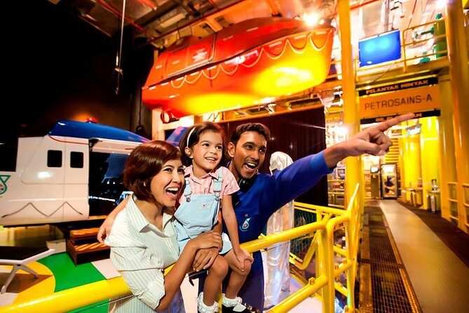 Kuala Lumpur Signatures with KL Tower & Petronas Twin Towers - The Experience Beyond the Attractions