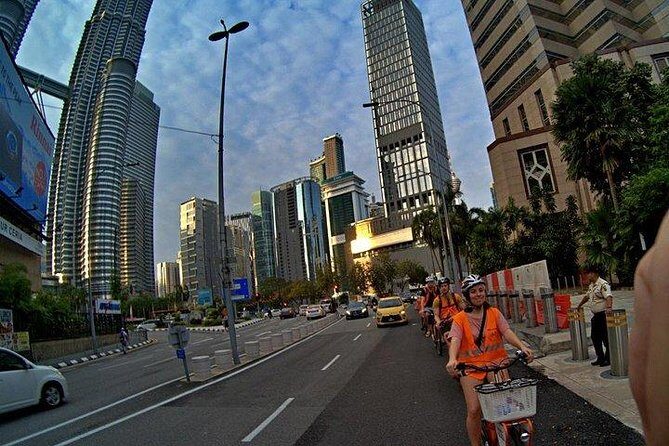 Kuala Lumpur Sunset and Night tour - The Dinner and Refreshments