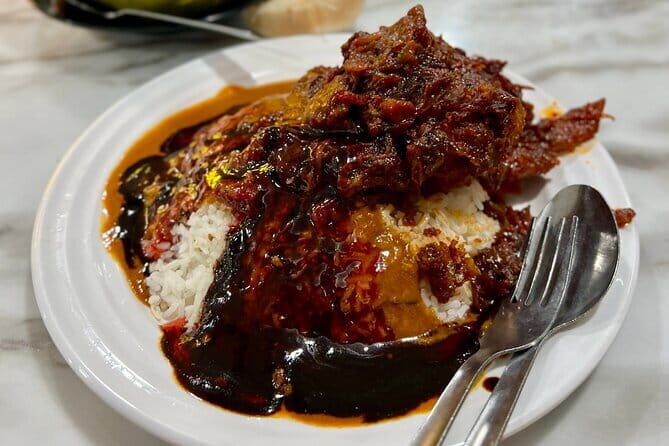 Kuala Lumpur Walking Food Tour Experience With Secret Food Tours - Exploring the Details: What to Expect from Each Stop