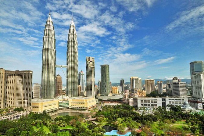 KualaLumpur Tour: Twin Tower w/Lunch, Batu Caves, Selangor Pewter - Who Should Consider This Tour?