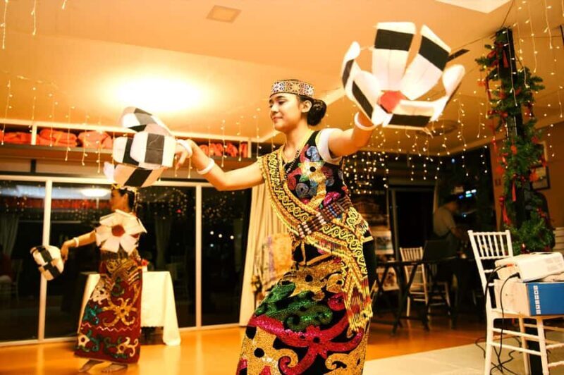 Kuching: Night Cruise, Dance Show, Drink & Optional Dinner - Introduction