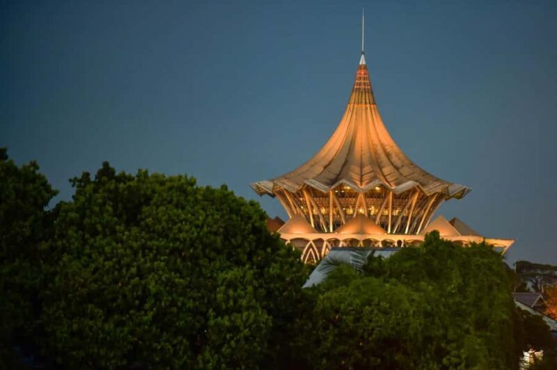 Kuching: Night Cruise, Dance Show, Drink & Optional Dinner - How It Compares to Other Experiences
