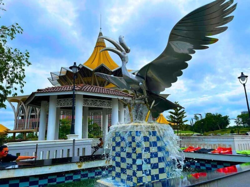 Kuching: Walking Tour with Sampan Boat Ride and Lunch - Frequently Asked Questions