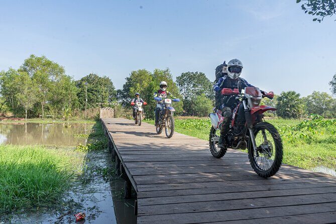 Kulen Mountain Trails Dirt Bike Tour - The Stone Elephants at Srah Damrei
