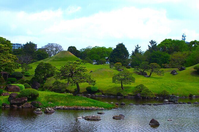 Kumamoto Castle Suizenji Garden and Aso Full-Day Tour Option - The Extended Aso Experience: Volcanoes and Rural Landscapes