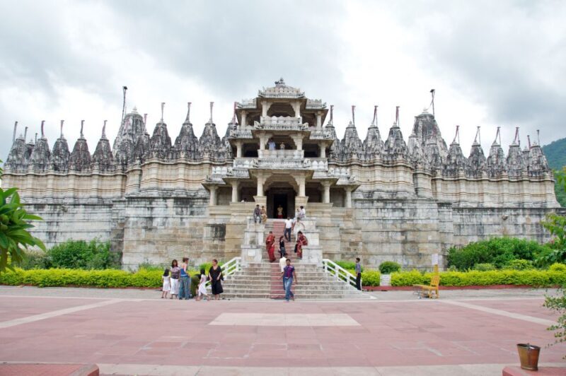 Kumbhalgarh and Ranakpur: Private Day Trip from Udaipur - Key Points