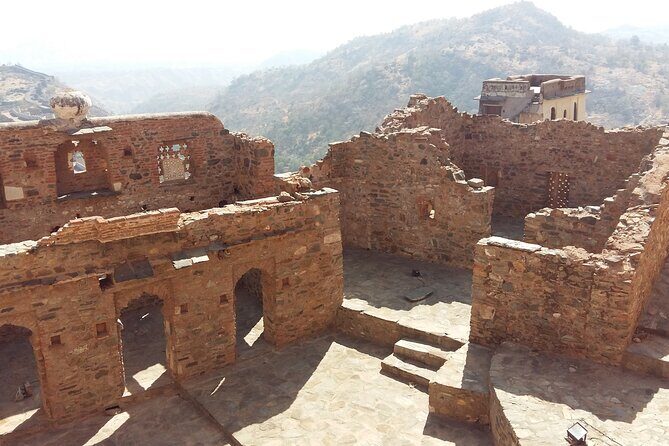 Kumbhalgarh , Ranakpur , Village Experience , Taxi , Shops - Introduction: What the Tour Offers and Who It’s For