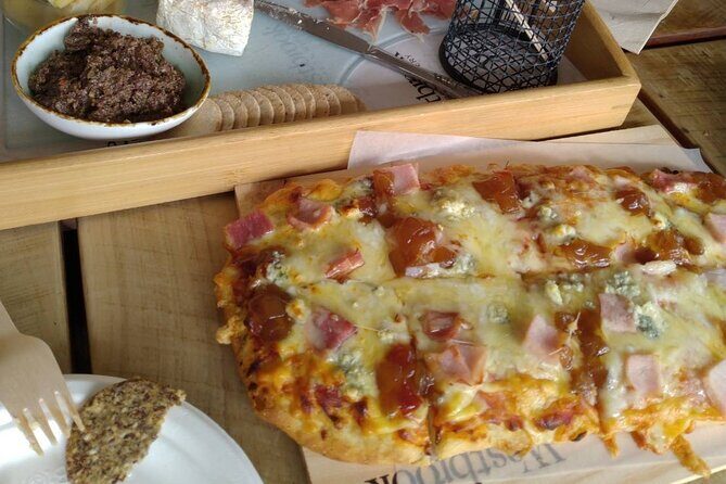 Kumeu Winery Boutique Tour with Gourmet Lunch from Auckland - Key Points