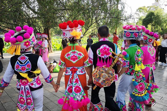 Kunming Classic Tour: Daguan Pavilion, Yuantong Temple, Green Lake Park - Exploring Kunming: A Balanced Look at the Classic Tour