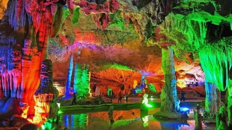 Kunming: Jiuxiang Cave & Roast Duck Lunch Private Tour - Key Points