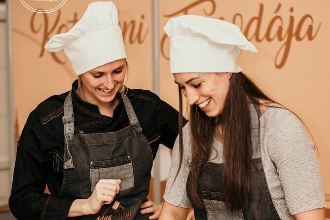 Kürtskalács: Chimney Cake Workshop in City Park Budapest - FAQ