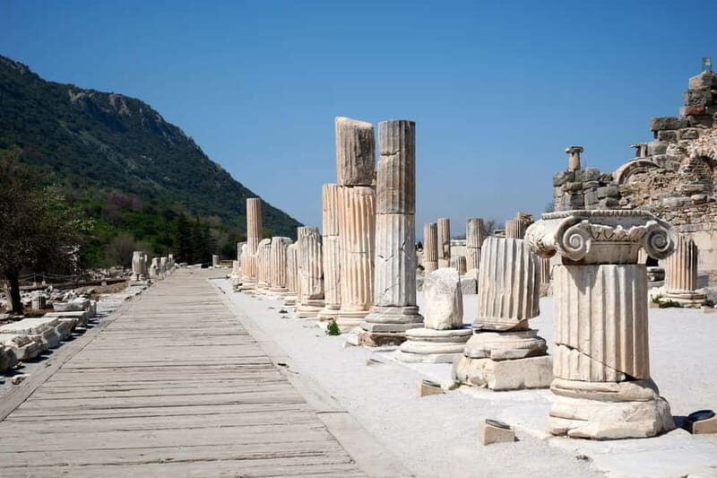 Kusadasi: All Inclusive Ephesus Tour With Lunch - Exploring Ephesus: A Detail-Rich Tour for Curious Travelers