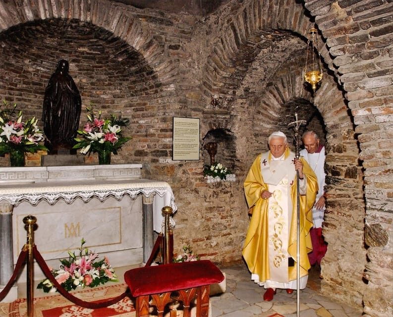 Kusadasi: Ephesus, House of Virgin Mary, and Temple Tour - Discovering Ephesus: Walking Through an Ancient Metropolis