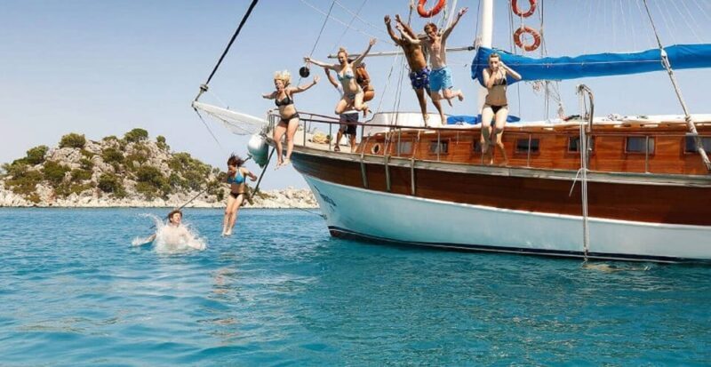 Kusadasi: Full-Day Boat Trip with Lunch - The Itinerary: A Day of Sun and Sea