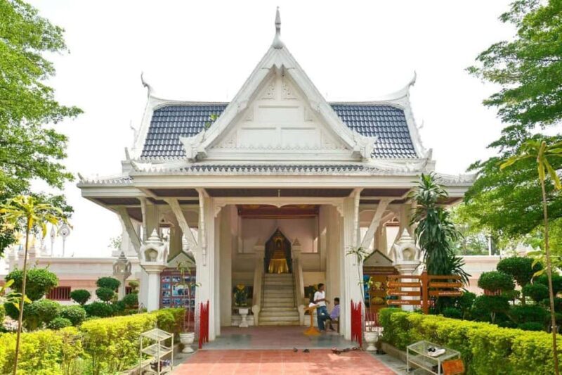 Kushinagar: 2-Day Buddhist Temples and Markets Tour - Logistics and Practicality