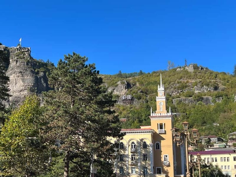 Kutaisi: Chiatura Cable Cars & Katskhi Pillar Guided Tour - Scenic Views and Street Life