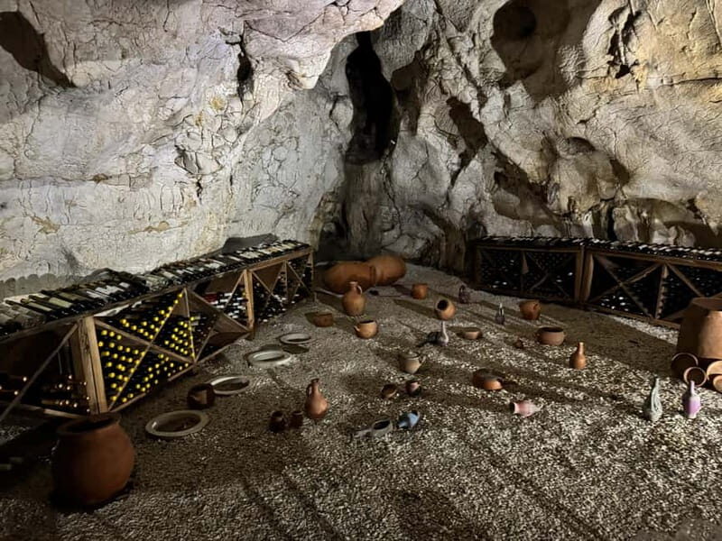 Kutaisi: Tskaltubo Town and Tetra Caves with Wine Tasting - Key Points