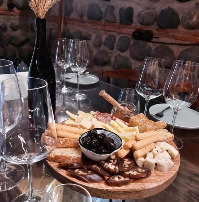 Kutaisi uncorked: Wine Tasting at a local Family Home - Practical Details and Tips