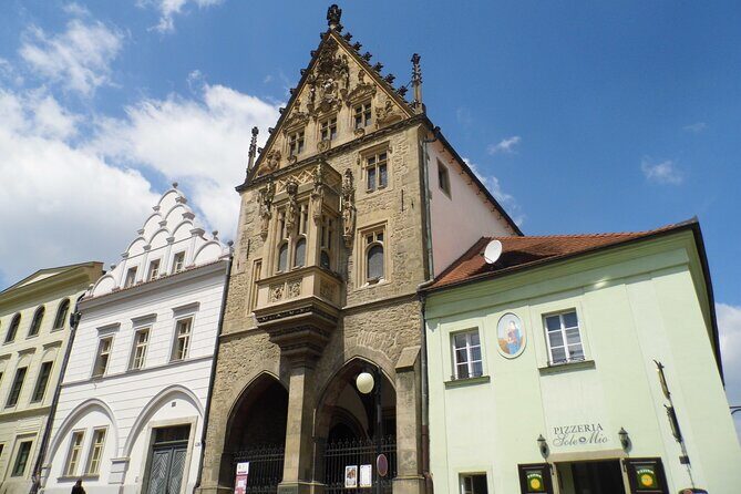 Kutna Hora and Bone Chapel Private Day Trip from Prague - The Church of Saint James: Narrow Tall and Historic