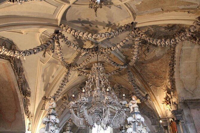 Kutná Hora and Bone church - private tour with PERSONAL PRAGUE GUIDE - Discovering Kutná Hora and the Bone Church with a Personal Guide