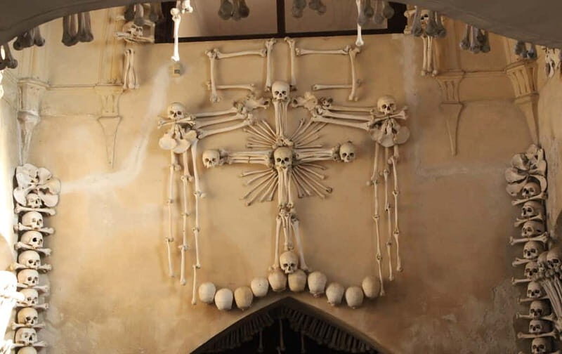 Kutna Hora: Historical Center and Sedlec Ossuary Tour - How the Tour Unfolds: A Step-by-Step Breakdown