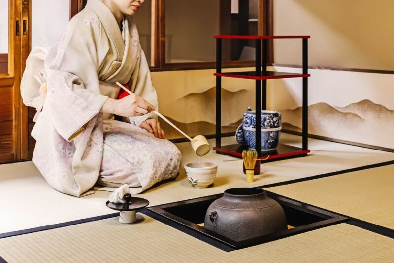 Kyoto: 45-Minute Tea Ceremony Lesson Experience - The Setting: Traditional Atmosphere with a Modern Touch