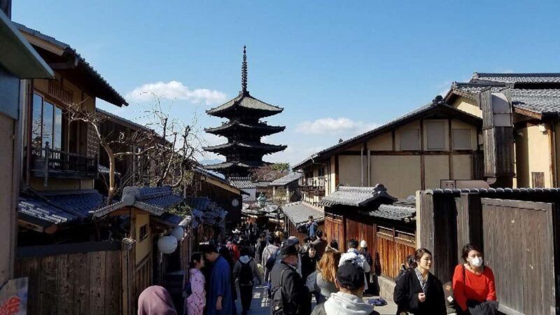 Kyoto Artisan Tour: Pottery, Weaving & Yuzen Dyeing - FAQ
