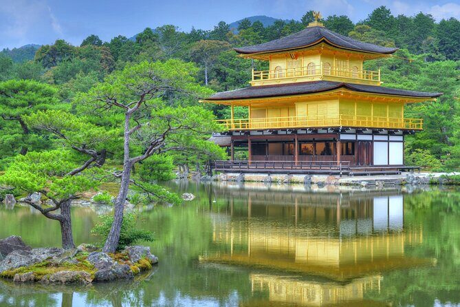 Kyoto Bus Tour: Arashiyama, Kinkaku-ji, Fushimiinari Shrine BF - FAQ