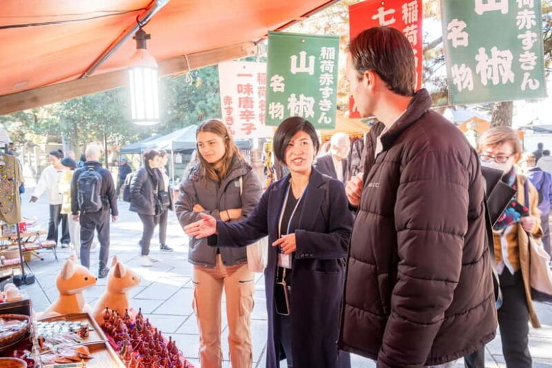 Kyoto: Chat & Treasure Hunt at To-ji Flea Market with Locals - Key Points