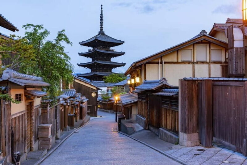 Kyoto: City Highlights Private Walking Tour - Authentic Experiences and Local Flavors