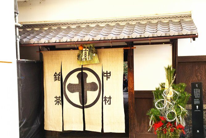 Kyoto Early Bird feat. Matcha Town Walking Tour - Key Points