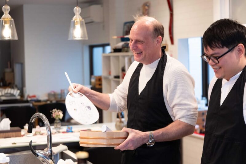 Kyoto: Enjoy Sushi & Market Tour! Best for Family & Couple! - How It Works: Logistics and Practical Details