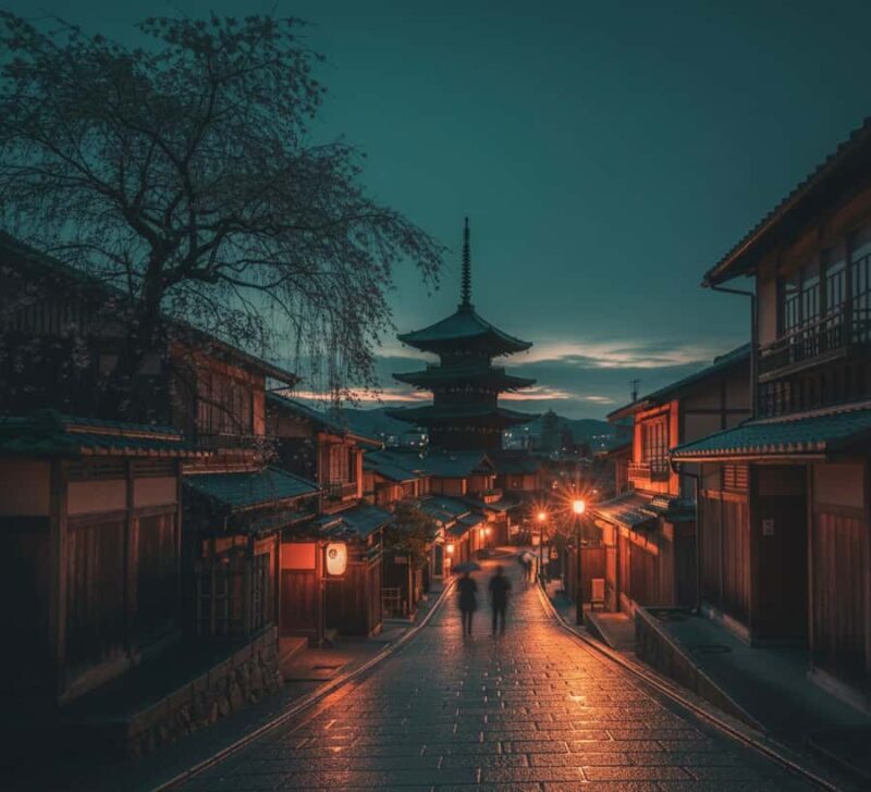 Kyoto: Evening Walking Tour of Geisha Tea House Culture - Key Points