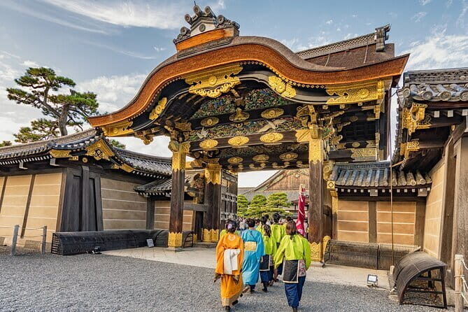 Kyoto: Full-Day Guided Bus Tour to Top Highlights with Tickets - Key Points