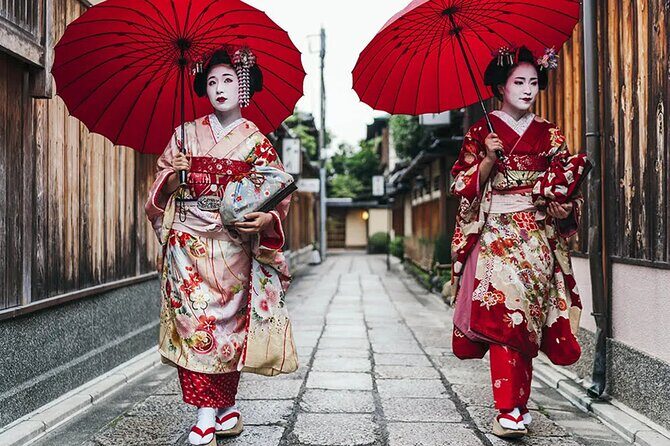 Kyoto Gion: 2-Hour Geisha Culture & History Walking Tour - Key Points