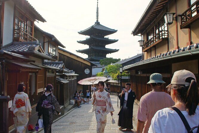 Kyoto: Gion and Geisha District Walking Tour - Analyzing the Value