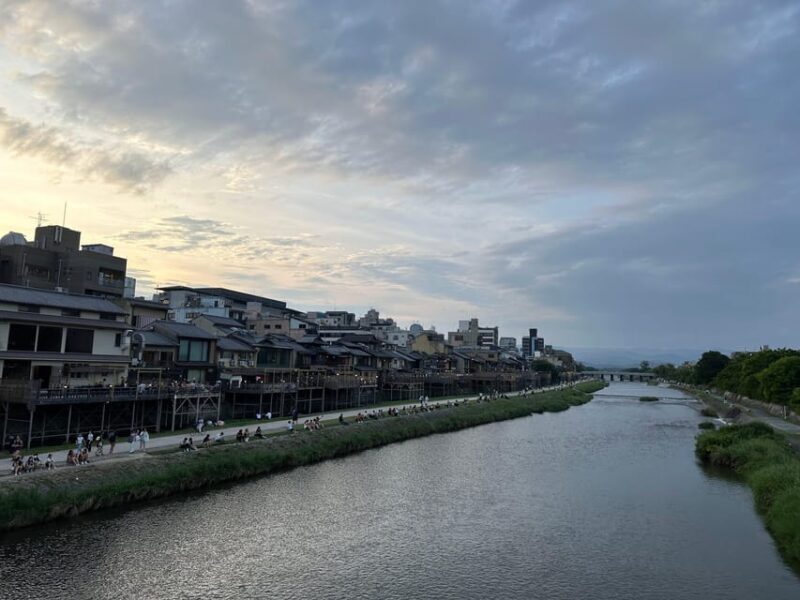Kyoto: Gion & Geisha district evening tour - What Travelers Need to Know