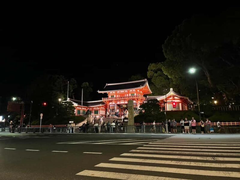 Kyoto: Gion & Geisha District Night Time Walking Tour - An In-Depth Look at the Kyoto Gion Night Tour