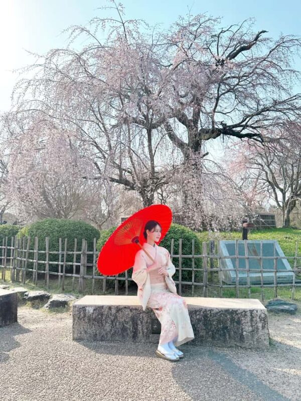 Kyoto (Gion) :Kimono Experience for Kids & Families at WARGO - The Benefits of Upgrading to the Deluxe Plan